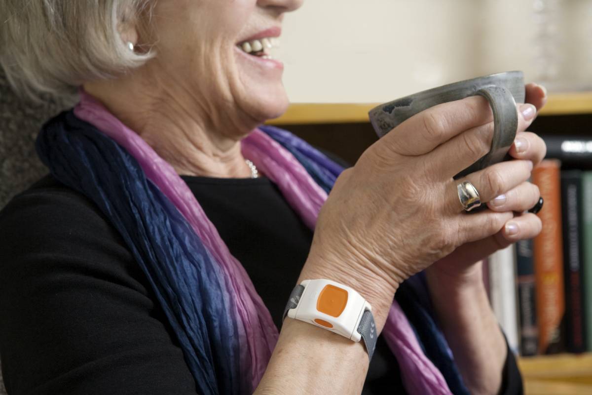 How does a personal alarm work? | Careium UK